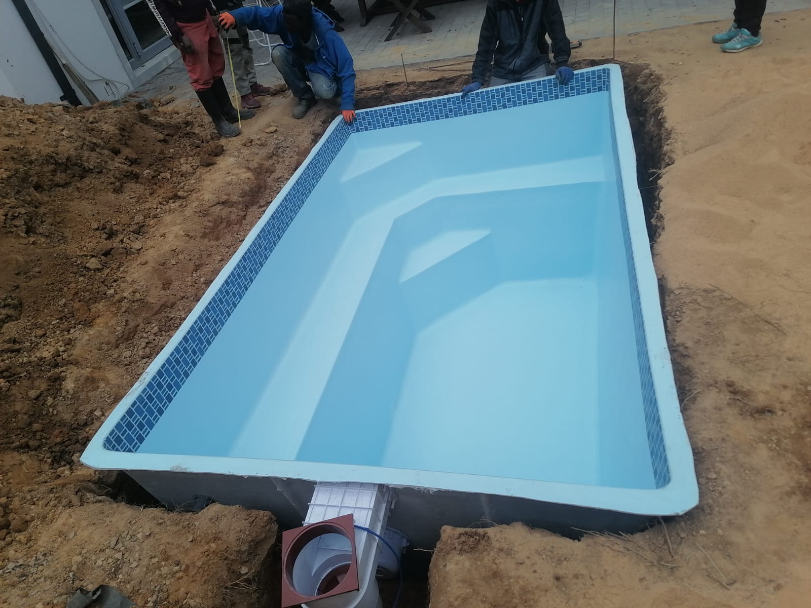 SHELL COLOURS & MOSAICS – 4Eva Fibre Pools Pty (Ltd)